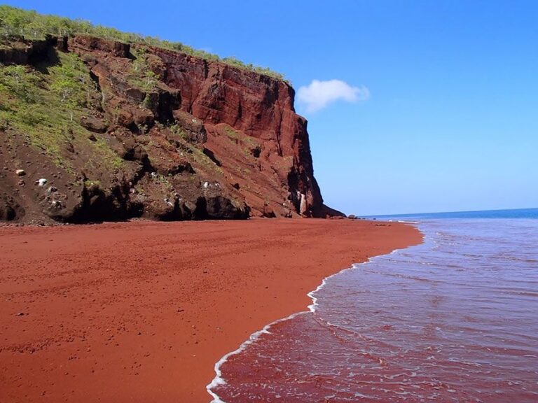 10 Red Sand Beaches in the World: A Complete Guide
